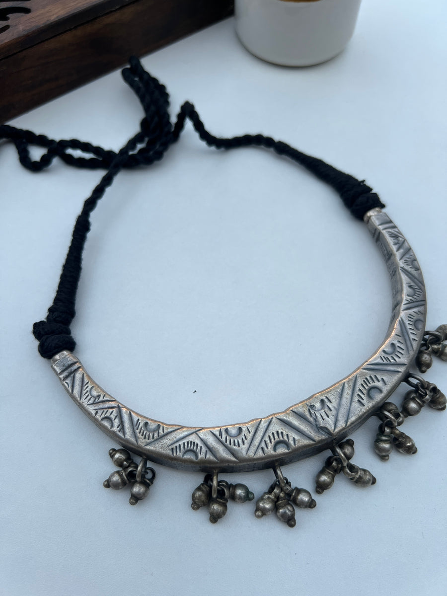 Antique hasli with gungaroo – House of Jhumkas